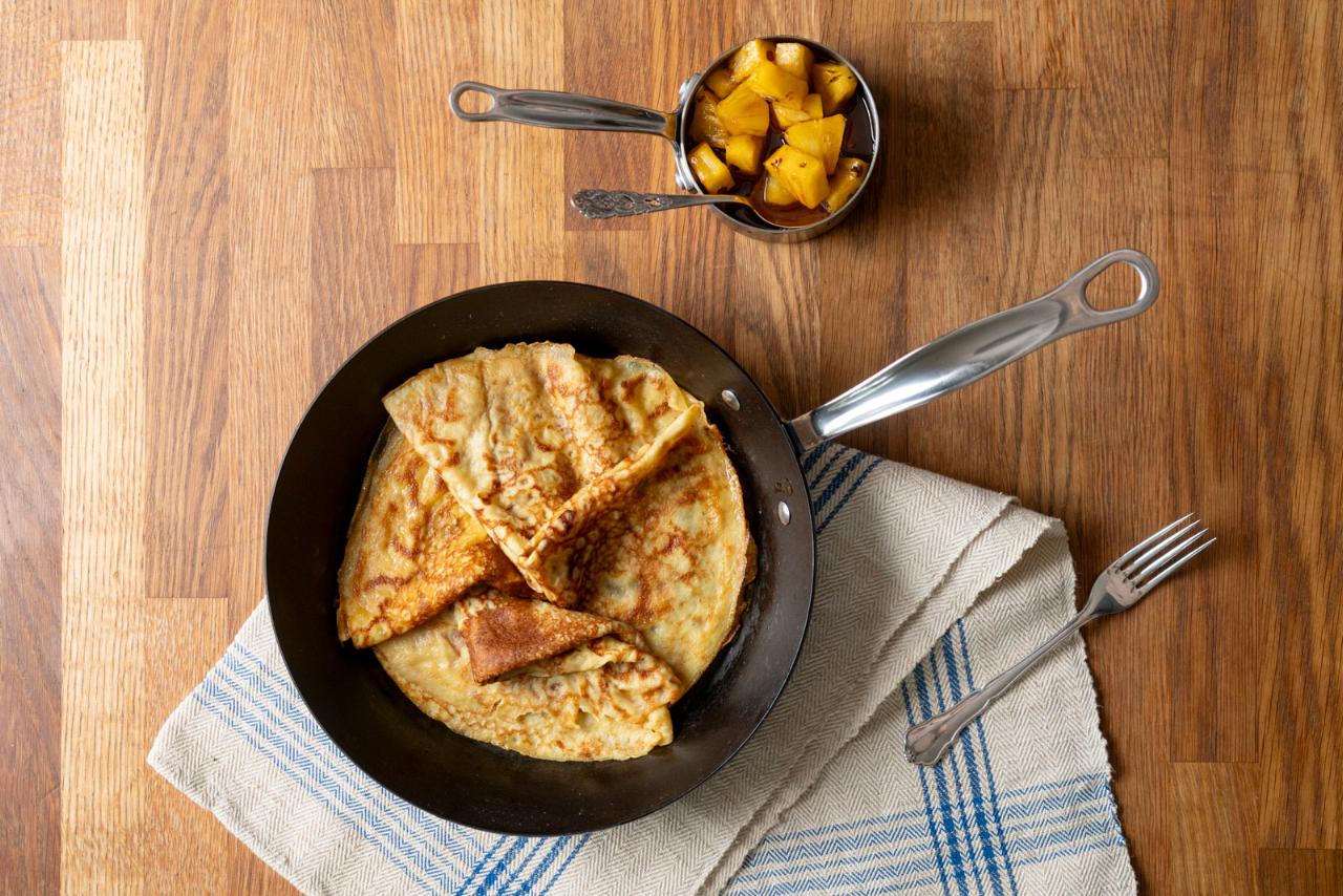 Pannkaka med flamberad ananas